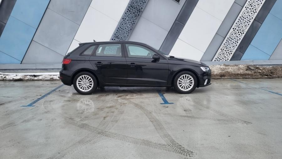 Black Audi A3 2016 in Riga, with an engine capacity of 1.60 L and mileage of 174 thousand km for 12100 €, photo 5 on AUTOMOTO.COM.LV