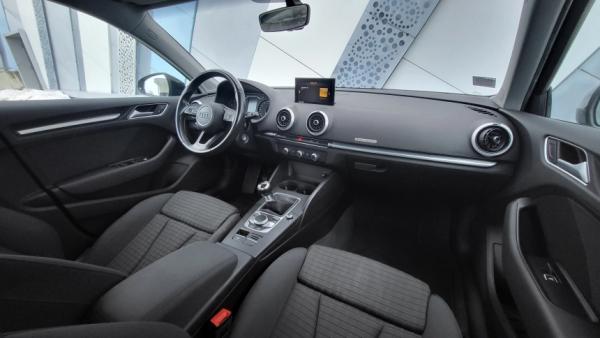 Black Audi A3 2016 in Riga, with an engine capacity of 1.60 L and mileage of 174 thousand km for 12100 €, photo 10 on AUTOMOTO.COM.LV