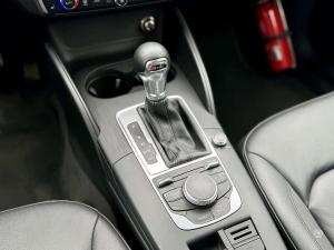 Melns Audi A3 2016 Viļņa, ar dzinēja tilpumu 1.97 L un nobraukumu 256 tūkst. km par 9000 €, foto 23 vietnē AUTOMOTO.COM.LV