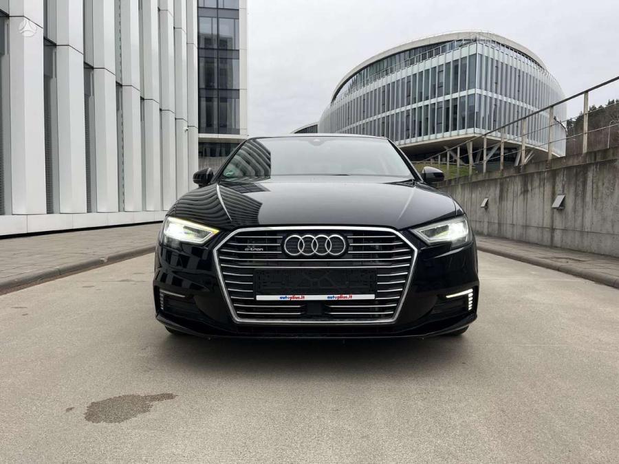 Black Audi A3 2017 in Vilnius, with an engine capacity of 1.40 L and mileage of 125 thousand km for 13950 €, photo 3 on AUTOMOTO.COM.LV