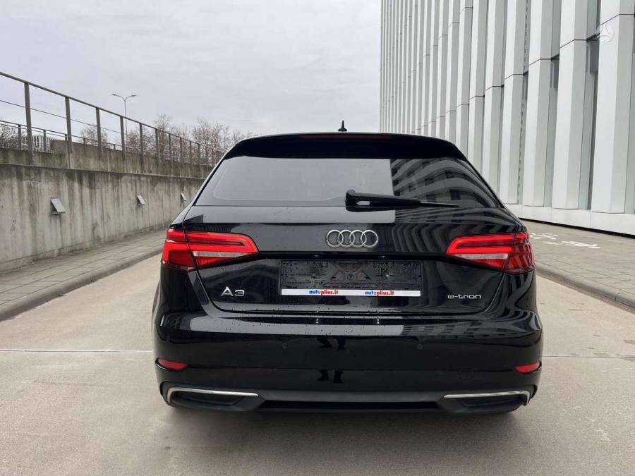 Black Audi A3 2017 in Vilnius, with an engine capacity of 1.40 L and mileage of 125 thousand km for 13950 €, photo 4 on AUTOMOTO.COM.LV