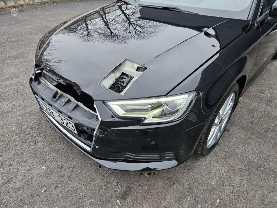 Black Audi A3 2017 in Kaunas, with an engine capacity of 1.60 L and mileage of 110 thousand km for 6500 €, photo 10 on AUTOMOTO.COM.LV