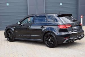 Melns Audi A3 2017 Viļņa, ar dzinēja tilpumu 1.60 L un nobraukumu 268 tūkst. km par 7900 €, foto 10 vietnē AUTOMOTO.COM.LV