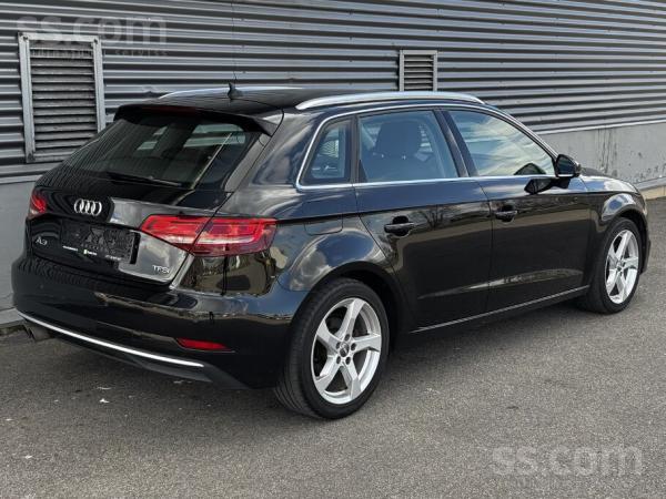 Black Audi A3 2018 in Riga, with an engine capacity of 1.50 L and mileage of 139 thousand km for 13900 €, photo 5 on AUTOMOTO.COM.LV