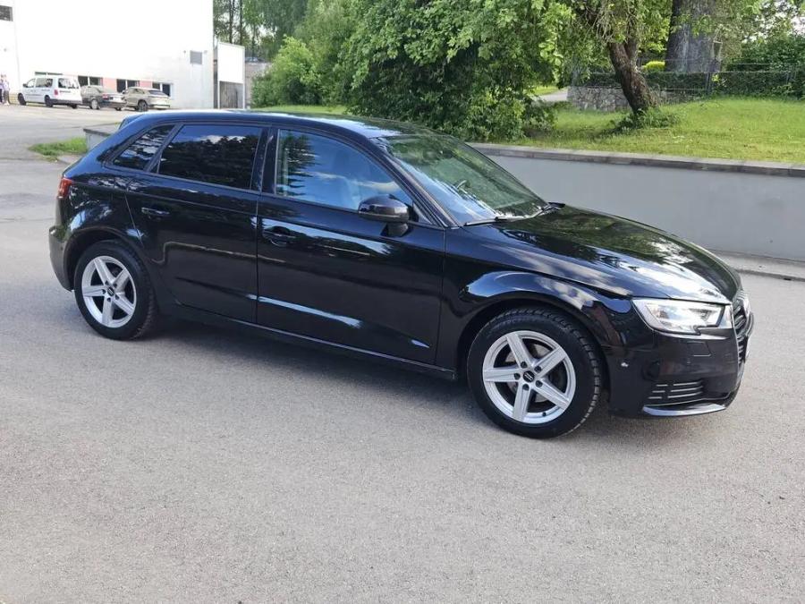 Черный Ауди А3 2018 в Екабпилс, объемом двигателя 1.60 л и пробегом 271 тыс. км за 9990 €, фото 6 на AUTOMOTO.COM.LV