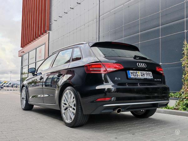 Ауди А3 2018 в Клайпеда на AUTOMOTO.COM.LV Черный Ауди А3 2018 в Клайпеда, объемом двигателя 0.00 л и пробегом 220 тыс. км за 9999 €, фото 8 на AUTOMOTO.COM.LV