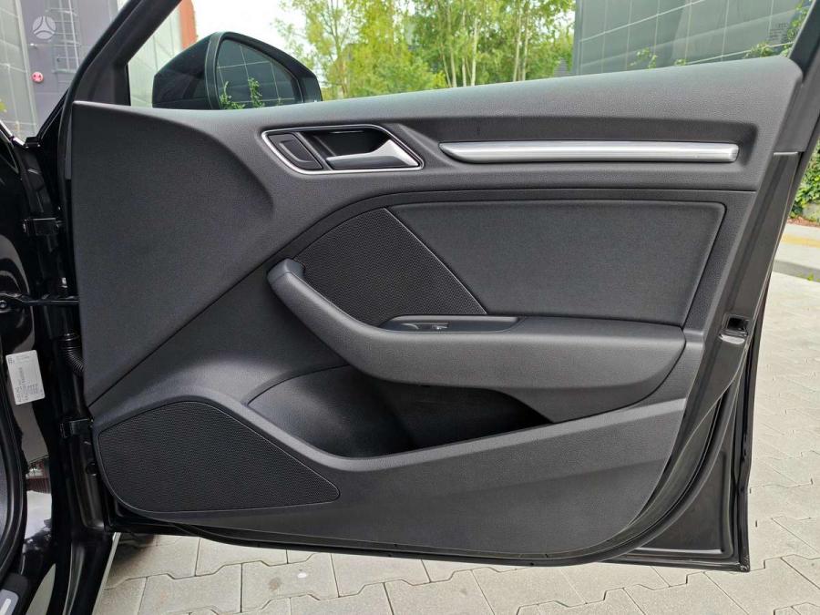 Melns Audi A3 2018 Klaipėda, ar dzinēja tilpumu 0.00 L un nobraukumu 220 tūkst. km par 9999 €, foto 21 vietnē AUTOMOTO.COM.LV