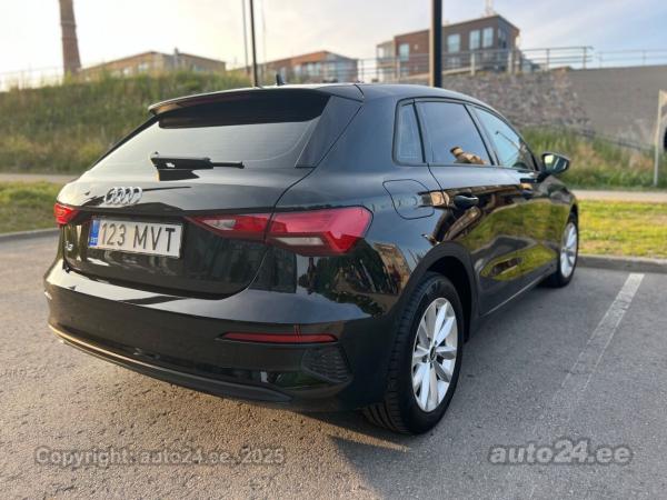 Melns Audi A3 2021 Tallina, ar dzinēja tilpumu 1.00 L un nobraukumu 65 tūkst. km par 23200 €, foto 11 vietnē AUTOMOTO.COM.LV