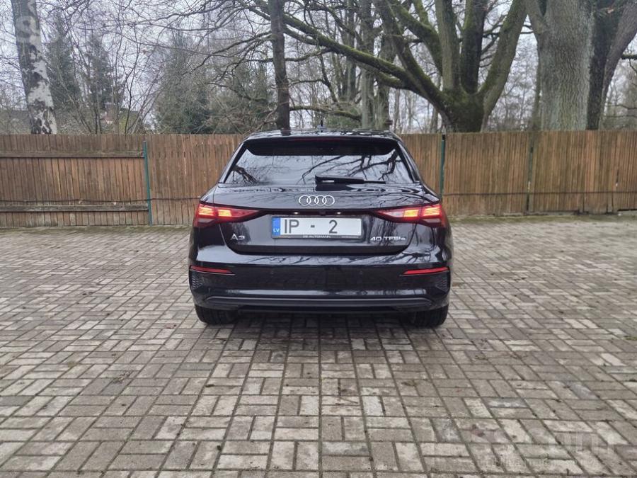 Melns Audi A3 2022 Rīga, ar dzinēja tilpumu 1.40 L un nobraukumu 133 tūkst. km par 19900 €, foto 19 vietnē AUTOMOTO.COM.LV