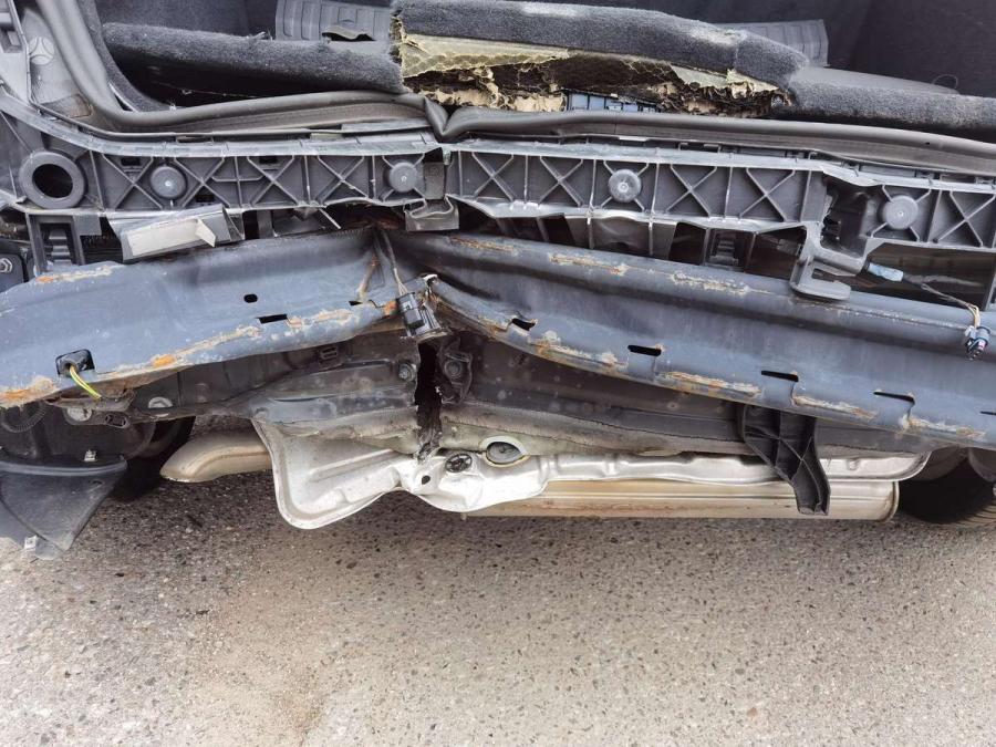 Melns Audi A3 2023 Kauņa, ar dzinēja tilpumu 2.00 L un nobraukumu 156 tūkst. km par 9500 €, foto 49 vietnē AUTOMOTO.COM.LV