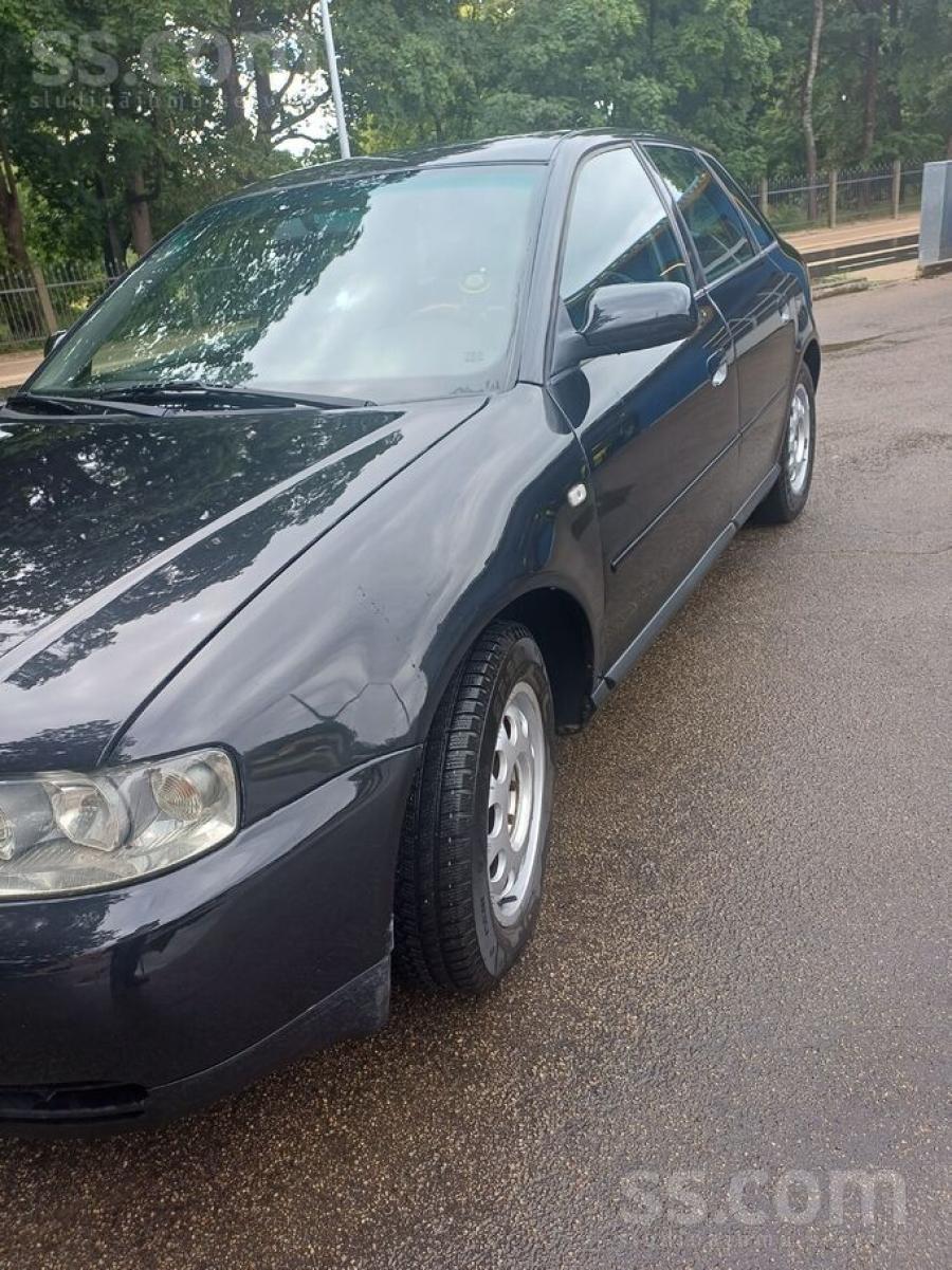 Melns Audi A3 2002 Rīga, ar dzinēja tilpumu 1.90 L un nobraukumu 300 tūkst. km par 1650 €, foto 3 vietnē AUTOMOTO.COM.LV