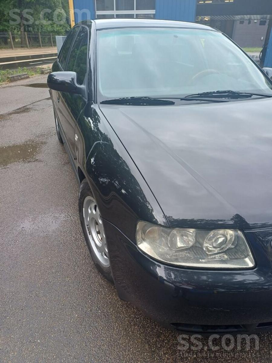 Melns Audi A3 2002 Rīga, ar dzinēja tilpumu 1.90 L un nobraukumu 300 tūkst. km par 1650 €, foto 9 vietnē AUTOMOTO.COM.LV