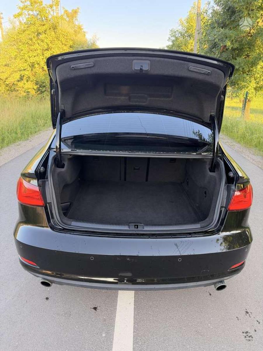 Black Audi A3 2015 in Kaunas, with an engine capacity of 2.00 L and mileage of 260 thousand km for 10500 €, photo 9 on AUTOMOTO.COM.LV
