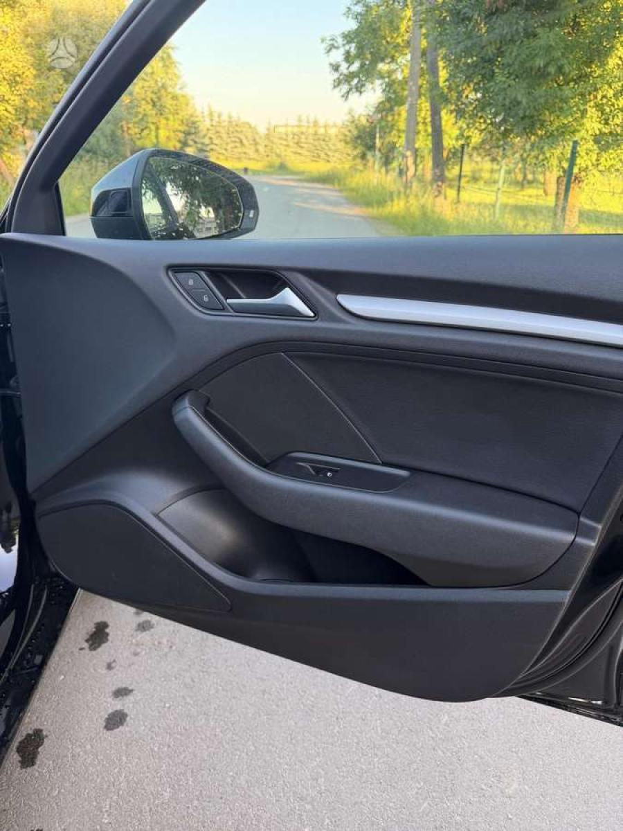 Black Audi A3 2015 in Kaunas, with an engine capacity of 2.00 L and mileage of 260 thousand km for 10500 €, photo 13 on AUTOMOTO.COM.LV