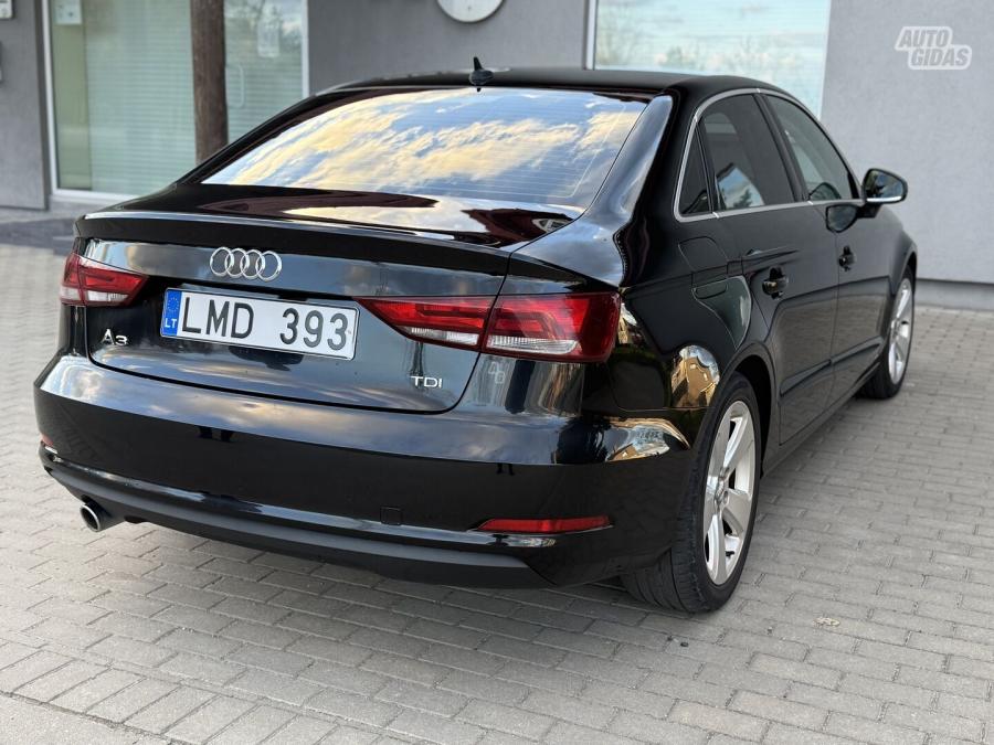 Black Audi A3 2016 in Kaunas, with an engine capacity of 1.60 L and mileage of 237 thousand km for 8550 €, photo 11 on AUTOMOTO.COM.LV