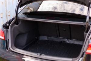 Black Audi A3 2017 in Riga, with an engine capacity of 2.00 L and mileage of 191 thousand km for 13995 €, photo 11 on AUTOMOTO.COM.LV