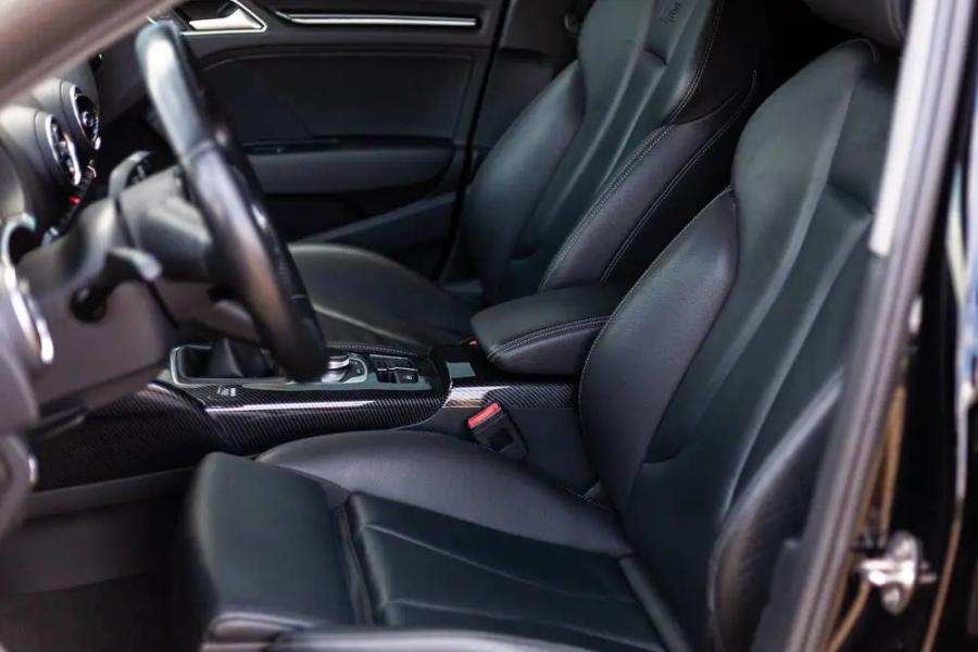 Black Audi A3 2017 in Riga, with an engine capacity of 2.00 L and mileage of 191 thousand km for 13995 €, photo 24 on AUTOMOTO.COM.LV