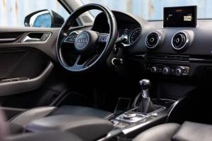 Black Audi A3 2017 in Riga, with an engine capacity of 2.00 L and mileage of 191 thousand km for 13995 €, photo 28 on AUTOMOTO.COM.LV