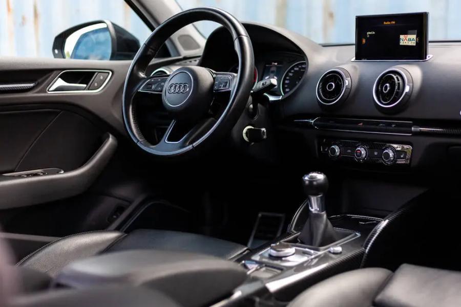 Black Audi A3 2017 in Riga, with an engine capacity of 2.00 L and mileage of 191 thousand km for 13995 €, photo 28 on AUTOMOTO.COM.LV