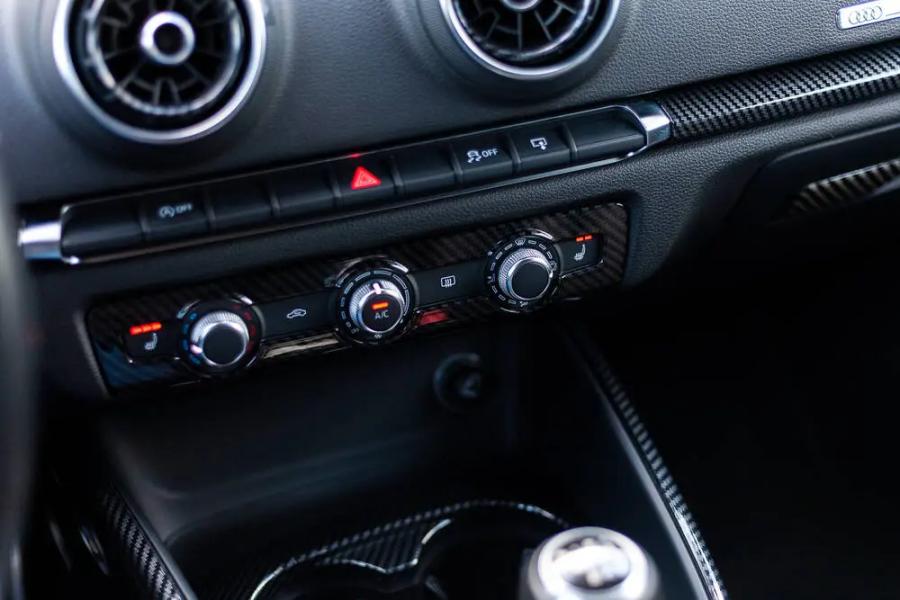 Black Audi A3 2017 in Riga, with an engine capacity of 2.00 L and mileage of 191 thousand km for 13995 €, photo 35 on AUTOMOTO.COM.LV