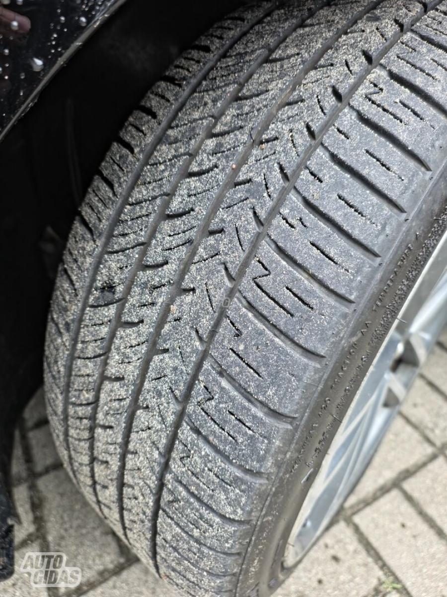 Melns Audi A3 2017 Marijampole, ar dzinēja tilpumu 2.00 L un nobraukumu 115 tūkst. km par 14000 €, foto 14 vietnē AUTOMOTO.COM.LV