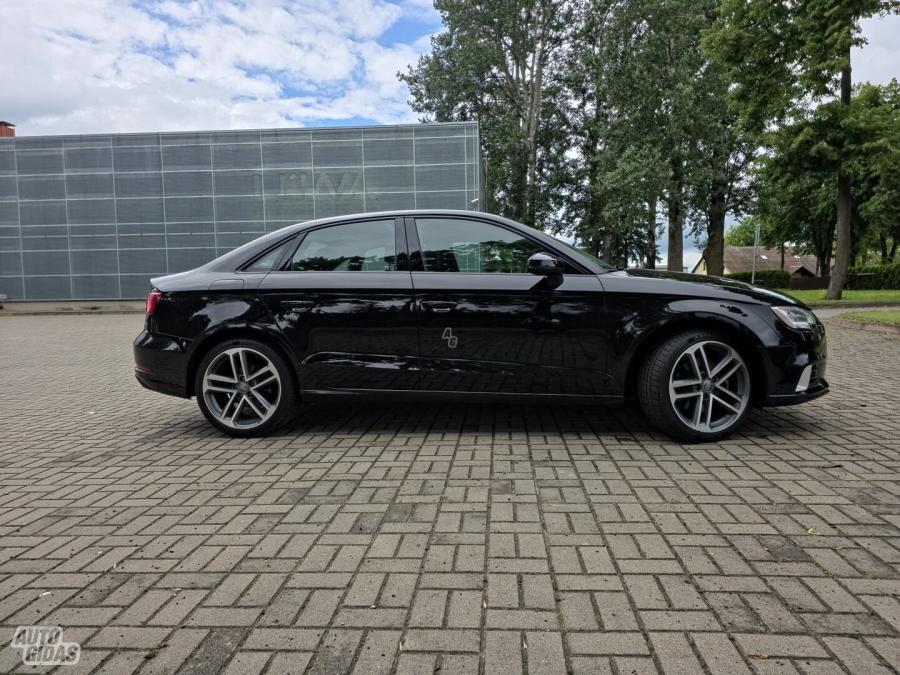 Melns Audi A3 2017 Marijampole, ar dzinēja tilpumu 2.00 L un nobraukumu 115 tūkst. km par 14000 €, foto 4 vietnē AUTOMOTO.COM.LV