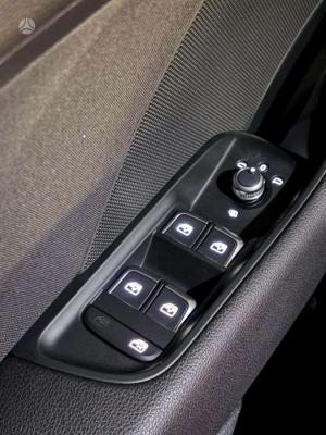 Black Audi A3 2017 in Vilnius, with an engine capacity of 1.50 L and mileage of 165 thousand km for 13000 €, photo 19 on AUTOMOTO.COM.LV