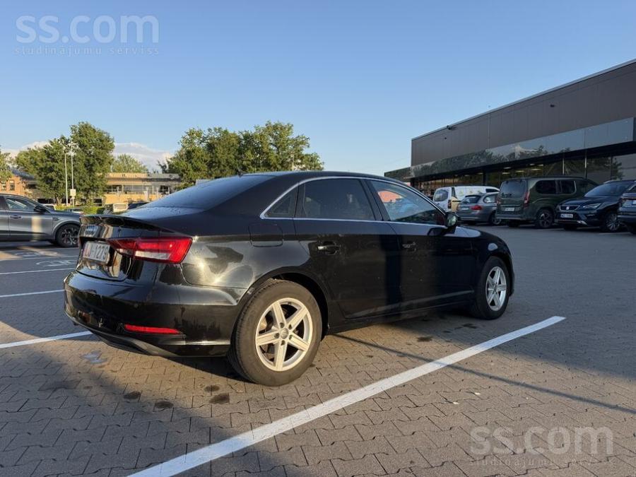 Black Audi A3 2018 in Riga, with an engine capacity of 1.50 L and mileage of 126 thousand km for 12990 €, photo 6 on AUTOMOTO.COM.LV