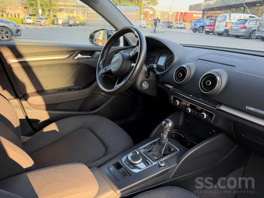 Black Audi A3 2018 in Riga, with an engine capacity of 1.50 L and mileage of 126 thousand km for 12990 €, photo 7 on AUTOMOTO.COM.LV