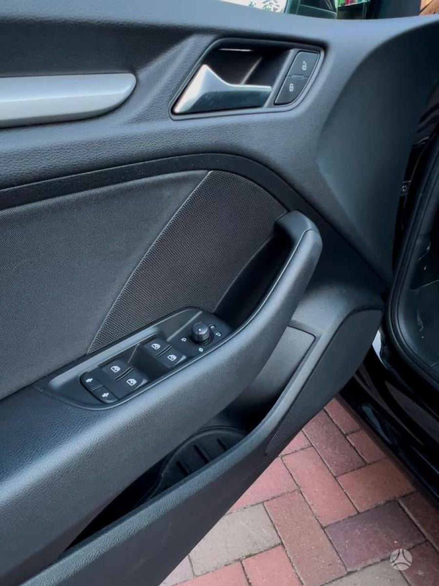 Melns Audi A3 2020 Viļņa, ar dzinēja tilpumu 1.50 L un nobraukumu 88 tūkst. km par 19000 €, foto 12 vietnē AUTOMOTO.COM.LV