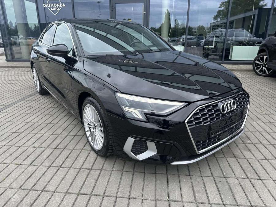 Black Audi A3 2022 in Kaunas, with an engine capacity of 1.00 L and mileage of 180 thousand km for 17900 €, photo 3 on AUTOMOTO.COM.LV