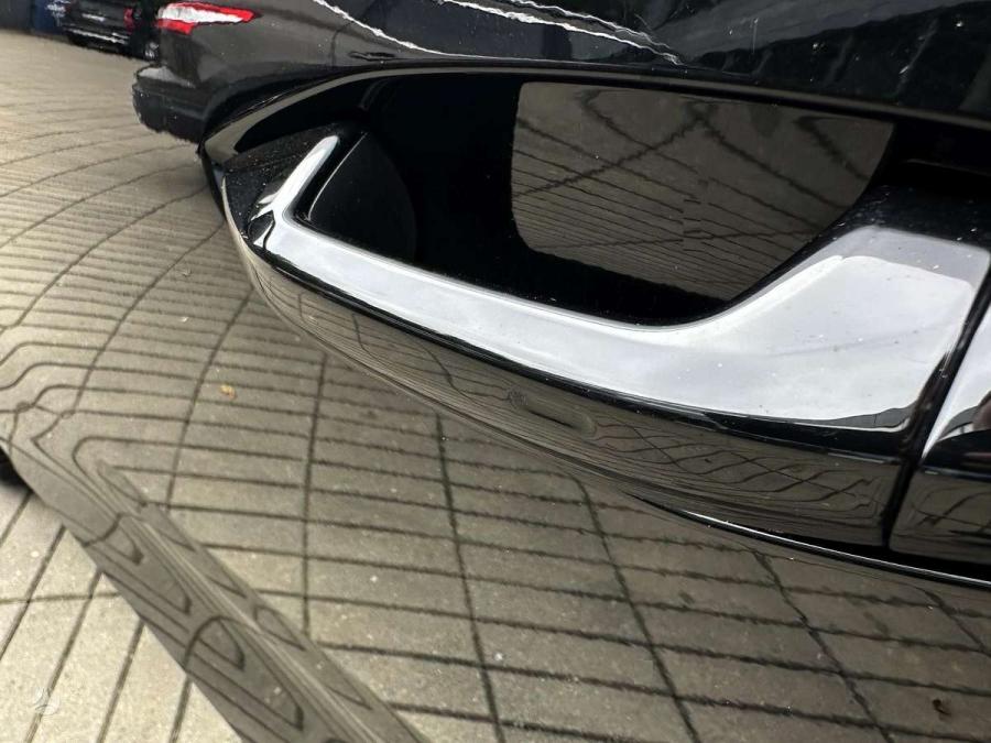 Black Audi A3 2022 in Kaunas, with an engine capacity of 1.00 L and mileage of 180 thousand km for 17900 €, photo 6 on AUTOMOTO.COM.LV