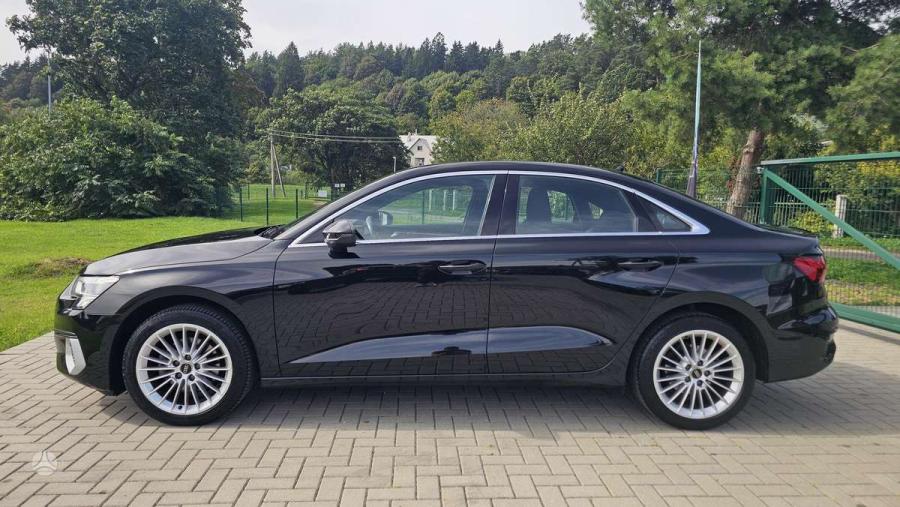 Black Audi A3 2022 in Prienai, with an engine capacity of 1.00 L and mileage of 176 thousand km for 14600 €, photo 4 on AUTOMOTO.COM.LV