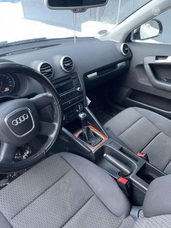 Black Audi A3 2009 in Siauliai, with an engine capacity of 1.80 L and mileage of 259 thousand km for 4500 €, photo 7 on AUTOMOTO.COM.LV