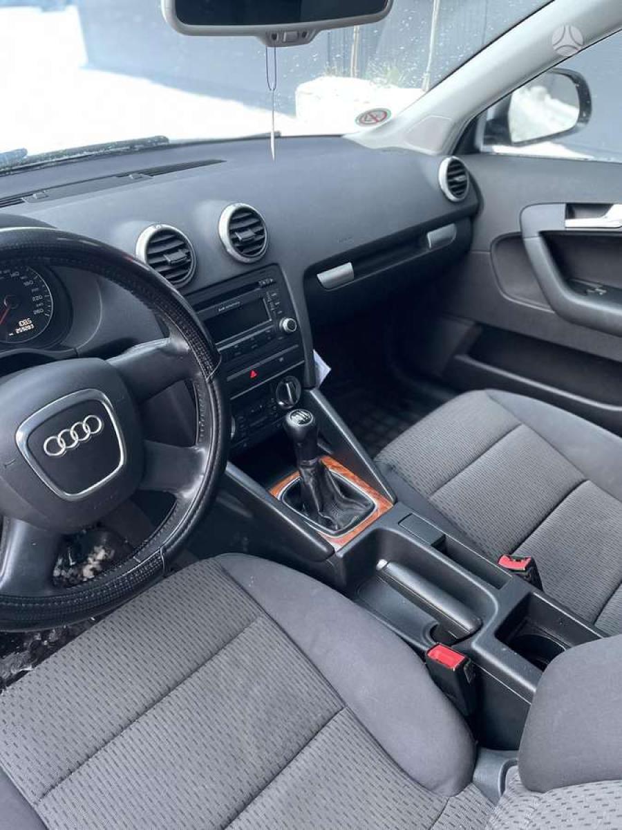 Black Audi A3 2009 in Siauliai, with an engine capacity of 1.80 L and mileage of 259 thousand km for 4500 €, photo 7 on AUTOMOTO.COM.LV