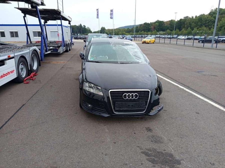 Black Audi A3 2012 in Vilnius, with an engine capacity of 1.20 L and mileage of 170 thousand km for 1790 €, photo 3 on AUTOMOTO.COM.LV