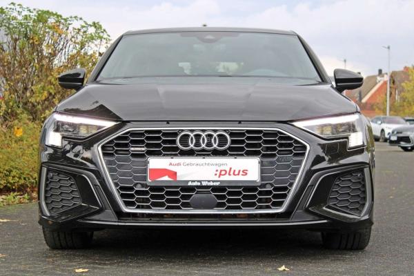 Melns Audi A3 2023 Kauņa, ar dzinēja tilpumu 2.00 L un nobraukumu 64 tūkst. km par 33167 €, foto 2 vietnē AUTOMOTO.COM.LV
