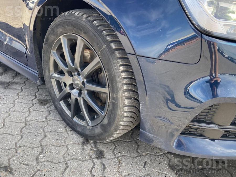 Blue Audi A3 2018 in Riga, with an engine capacity of 1.50 L and mileage of 213 thousand km for 10800 €, photo 10 on AUTOMOTO.COM.LV
