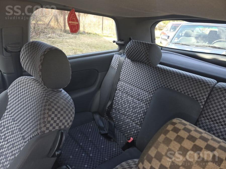 Zils Audi A3 1999 Rīga, ar dzinēja tilpumu 1.90 L un nobraukumu 250 tūkst. km par 750 €, foto 9 vietnē AUTOMOTO.COM.LV