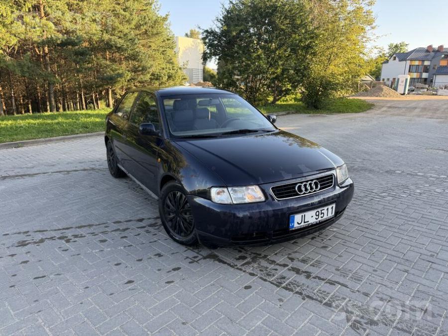 Blue Audi A3 1999 in Saldus, with an engine capacity of 1.60 L and mileage of 272 thousand km for 800 €, photo 3 on AUTOMOTO.COM.LV