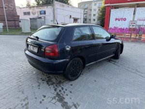 Blue Audi A3 1999 in Saldus, with an engine capacity of 1.60 L and mileage of 272 thousand km for 800 €, photo 4 on AUTOMOTO.COM.LV