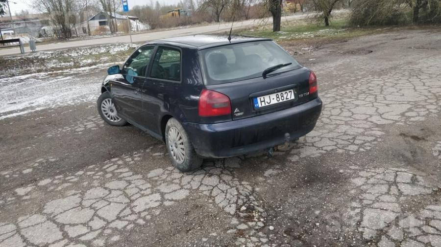 Blue Audi A3 2000 in Preili, with an engine capacity of 1.90 L and mileage of 396 thousand km for 1355 €, photo 6 on AUTOMOTO.COM.LV