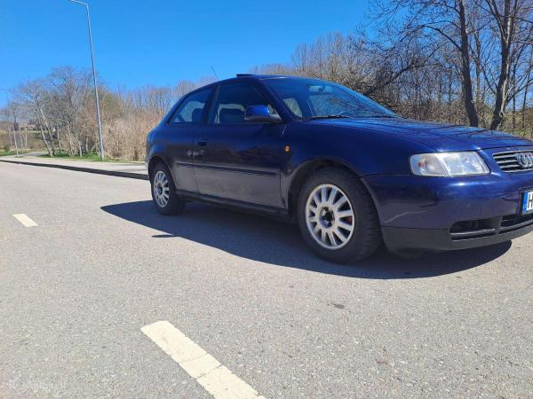 Blue Audi A3 2000 in Klaipeda, with an engine capacity of 1.80 L and mileage of 270 thousand km for 9 €, photo 4 on AUTOMOTO.COM.LV