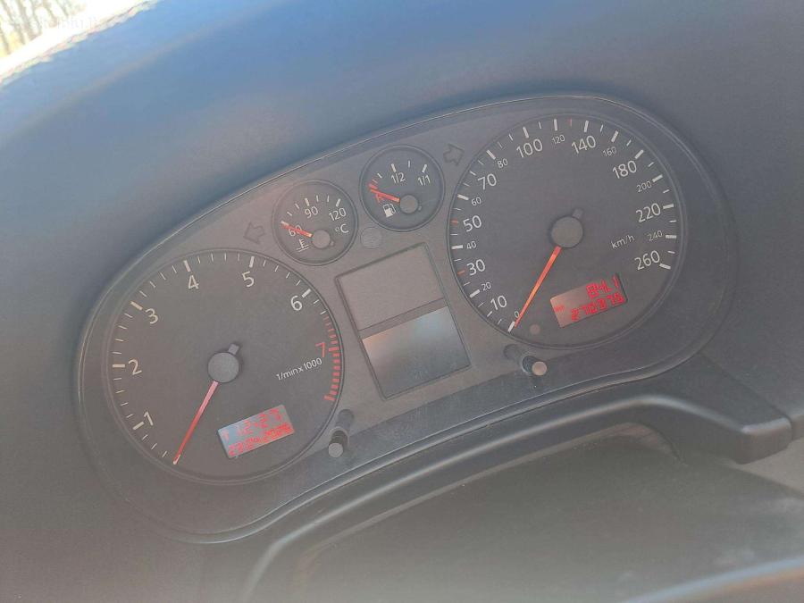 Blue Audi A3 2000 in Klaipeda, with an engine capacity of 1.80 L and mileage of 270 thousand km for 9 €, photo 24 on AUTOMOTO.COM.LV