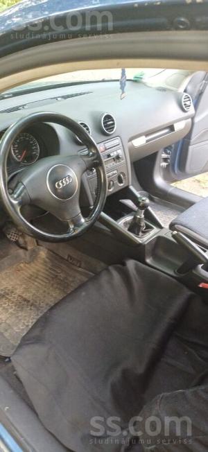 Синий Ауди А3 2003 в Цесис, объемом двигателя 1.60 л и пробегом 289 тыс. км за 1800 €, фото 5 на AUTOMOTO.COM.LV