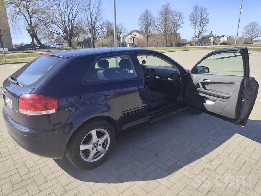 Blue Audi A3 2004 in Cesis, with an engine capacity of 1.60 L and mileage of 230 thousand km for 1700 €, photo 4 on AUTOMOTO.COM.LV
