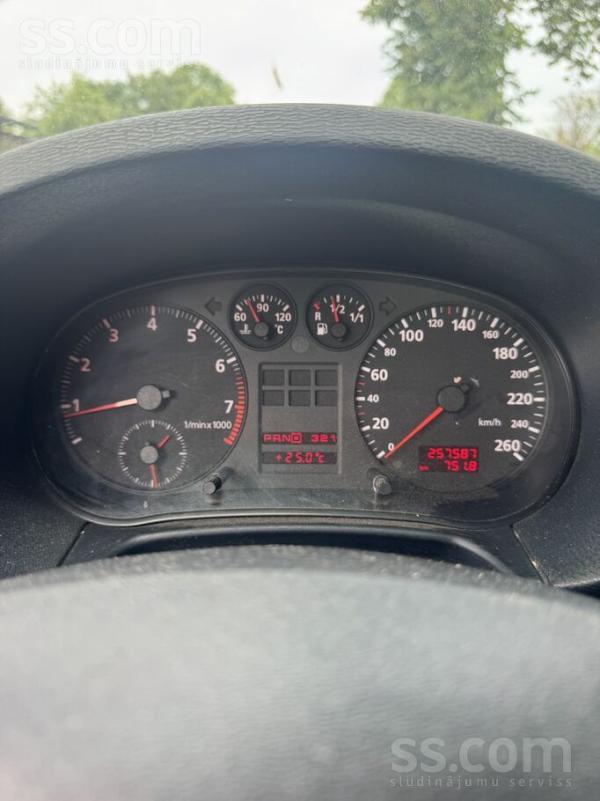 Zils Audi A3 1997 Rīga, ar dzinēja tilpumu 1.80 L un nobraukumu 258 tūkst. km par 799 €, foto 8 vietnē AUTOMOTO.COM.LV