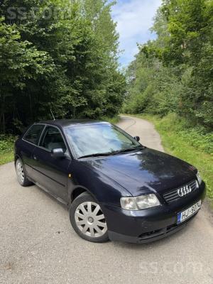 Zils Audi A3 1997 Rīga, ar dzinēja tilpumu 1.80 L un nobraukumu 258 tūkst. km par 799 €, foto  vietnē AUTOMOTO.COM.LV