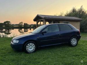 Zils Audi A3 1997 Radviliškis, ar dzinēja tilpumu 1.78 L un nobraukumu 400 tūkst. km par 600 €, foto  vietnē AUTOMOTO.COM.LV