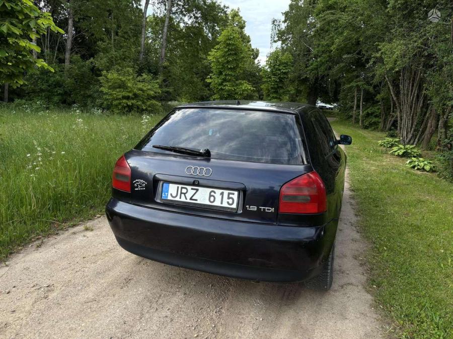 Blue Audi A3 1998 in Vilnius, with an engine capacity of 1.90 L and mileage of 377 thousand km for 900 €, photo 4 on AUTOMOTO.COM.LV